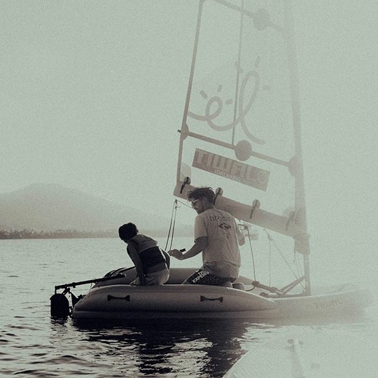 Your Inflatable Sailboat fits in 2 bags - Tiwal Sailboats